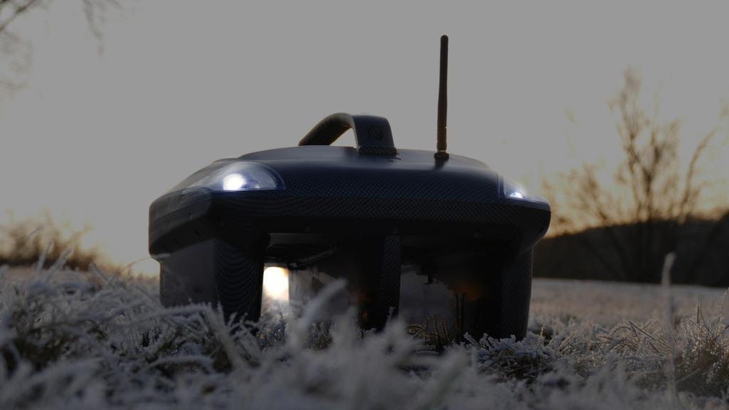 Futterboot mit Custom-Optionen – Das Bait Boat 2 von New Direction ...